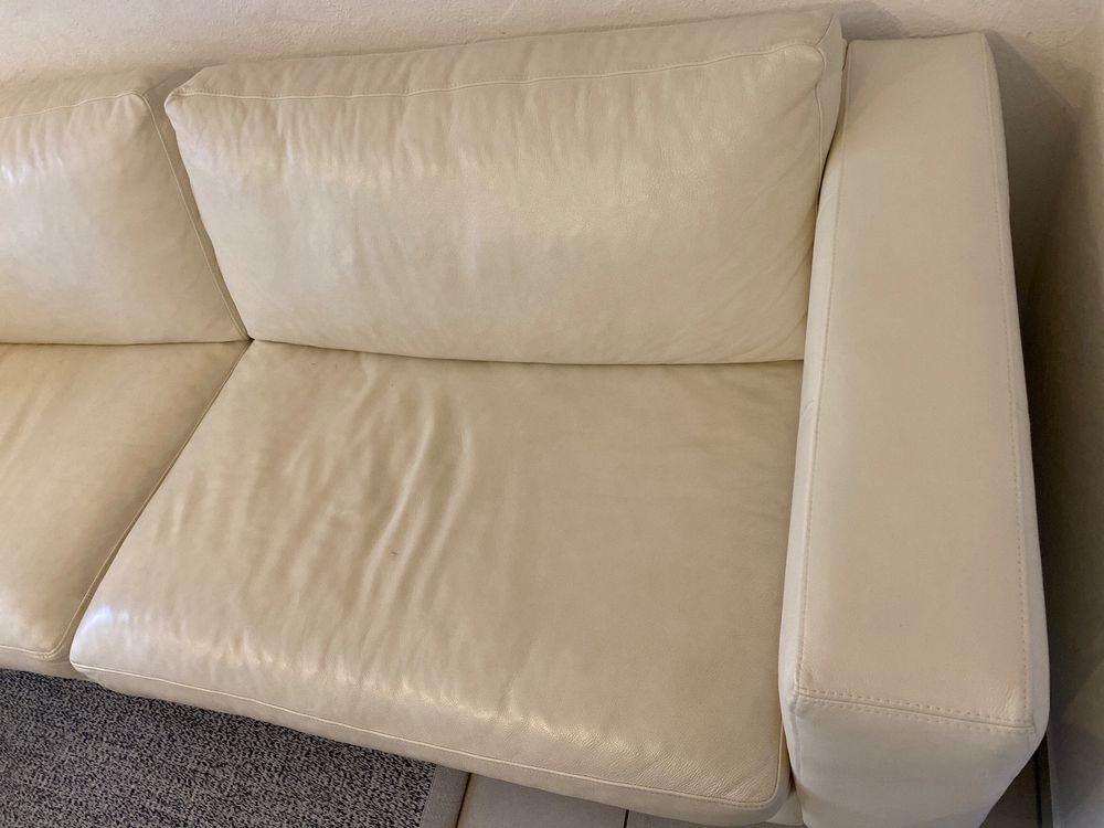 3er-Echtleder Sofa DIENER mit Hocker, Farbe Weiss (Gebraucht) in Wermatswil für CHF 100 – nur ...