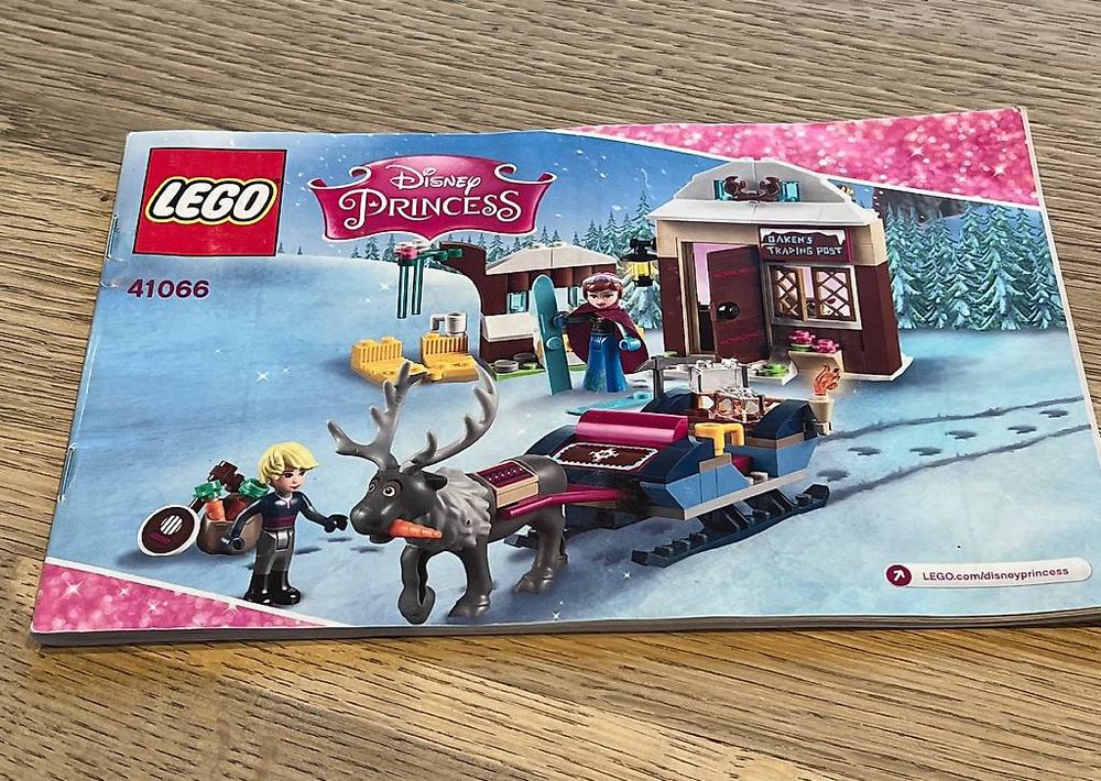 LEGO Disney Princess 41066,Anna & Kristoffs Schlitten! (Gebraucht) in ...