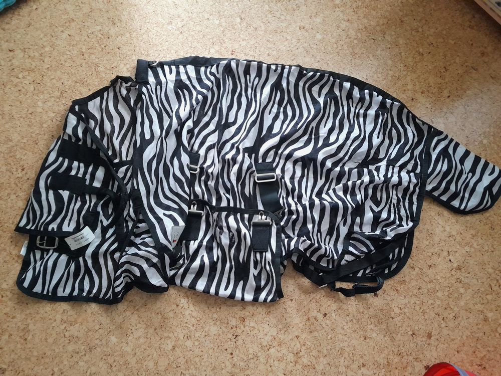 Fliegendecke Pony 95cm (Neu und originalverpackt) in Rapperswil SG für CHF 50 – mit Lieferung ...