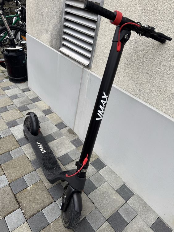 VMAX Elektro Scooter, gebraucht, ideal für den Sommer! (Gebraucht) in ...