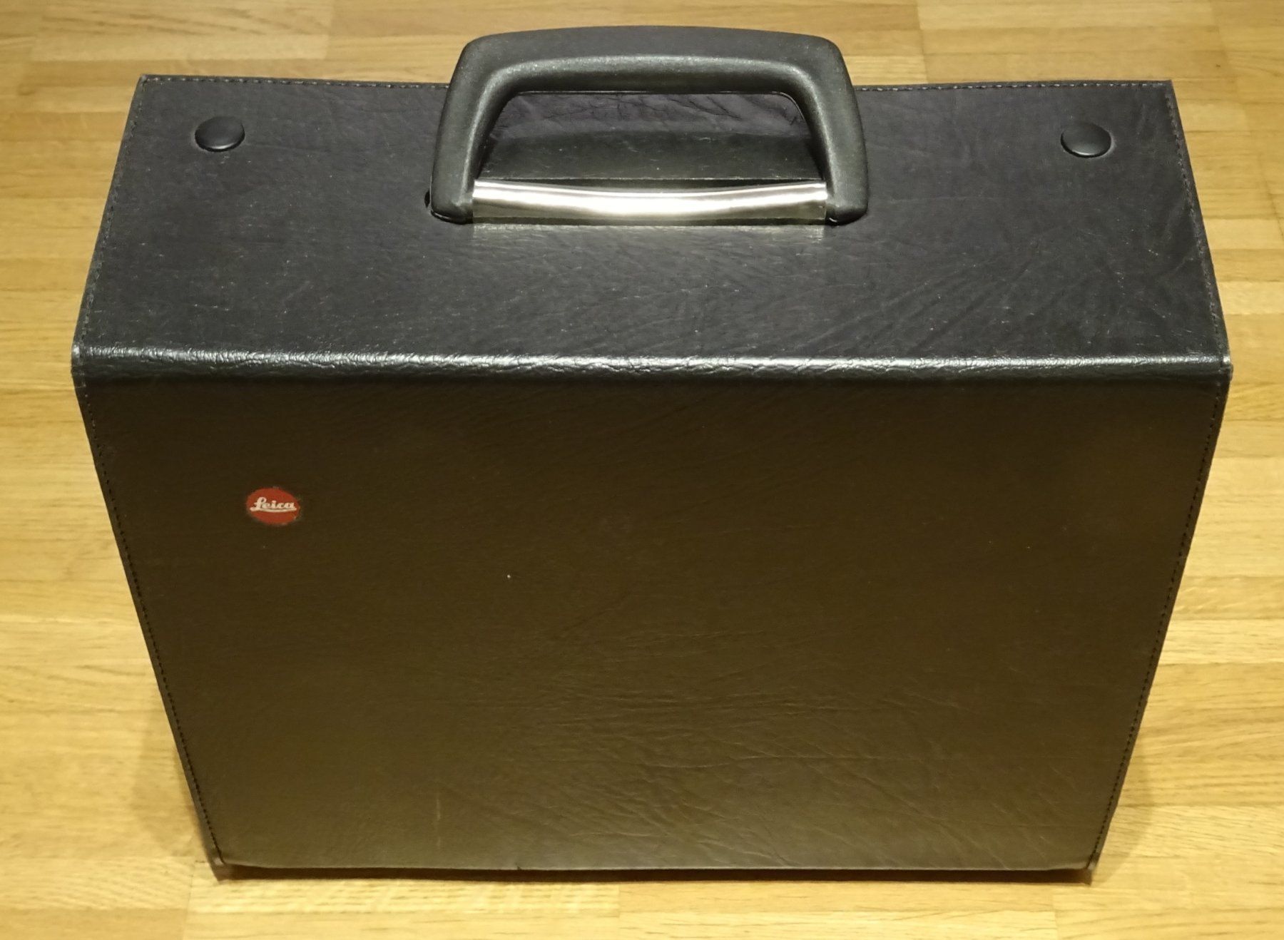 Dia-Projektor Leica Pradovit P150 – der Klassiker für daheim (Gebraucht ...