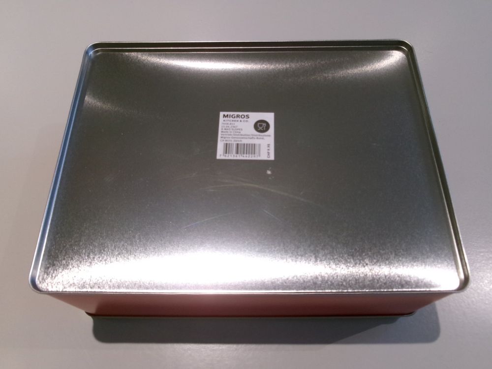 Migros / Guetzli-Dose / KI-Fail / Rentier / 5 Beine / Kekse (Neu und originalverpackt) in ...