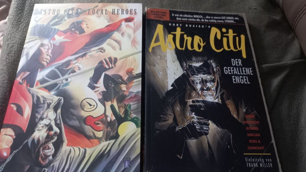 ASTRO CITY 2 COMIC BÄNDE (Batman, the boys,Superman) | Kaufen auf Ricardo