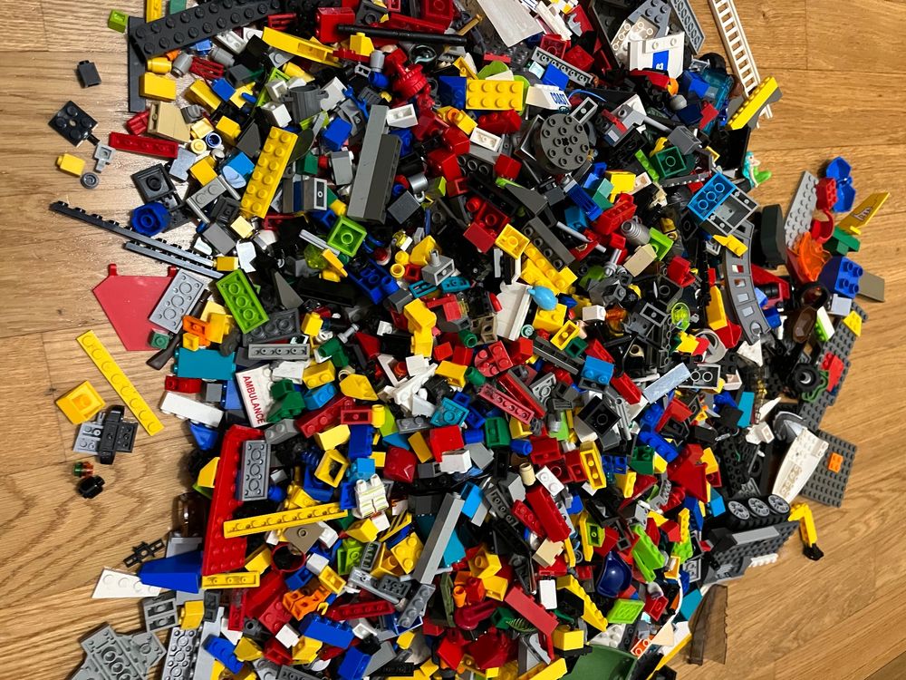 Lego XXL Box Sammlung Lot (Gebraucht) in Zürich für CHF 28 – mit ...