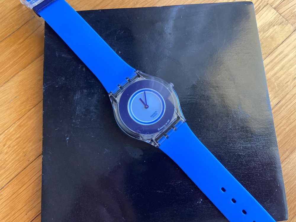 Swatch skin, blue, neu (Gebraucht) in Hombrechtikon für CHF 35 – mit ...
