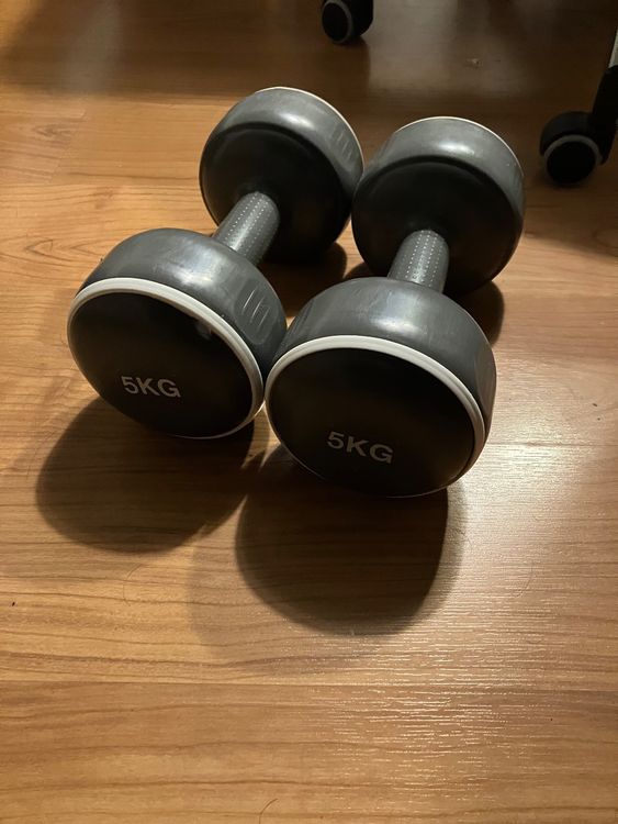 Haltère 5kg x 2 (Gebraucht) in Lausanne für CHF 21 – mit Lieferung auf ...