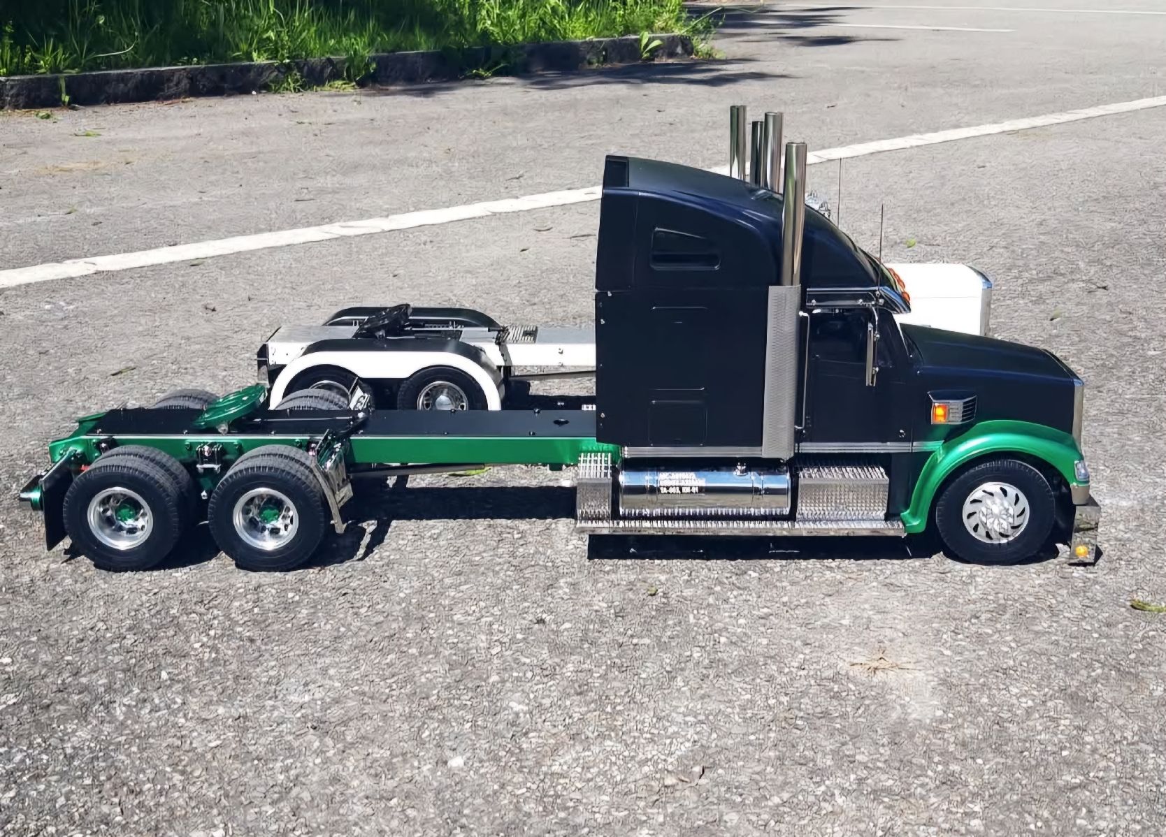 Tamiya Knight Hauler Stacks (Gebraucht) in Uttigen für CHF 50 – mit ...