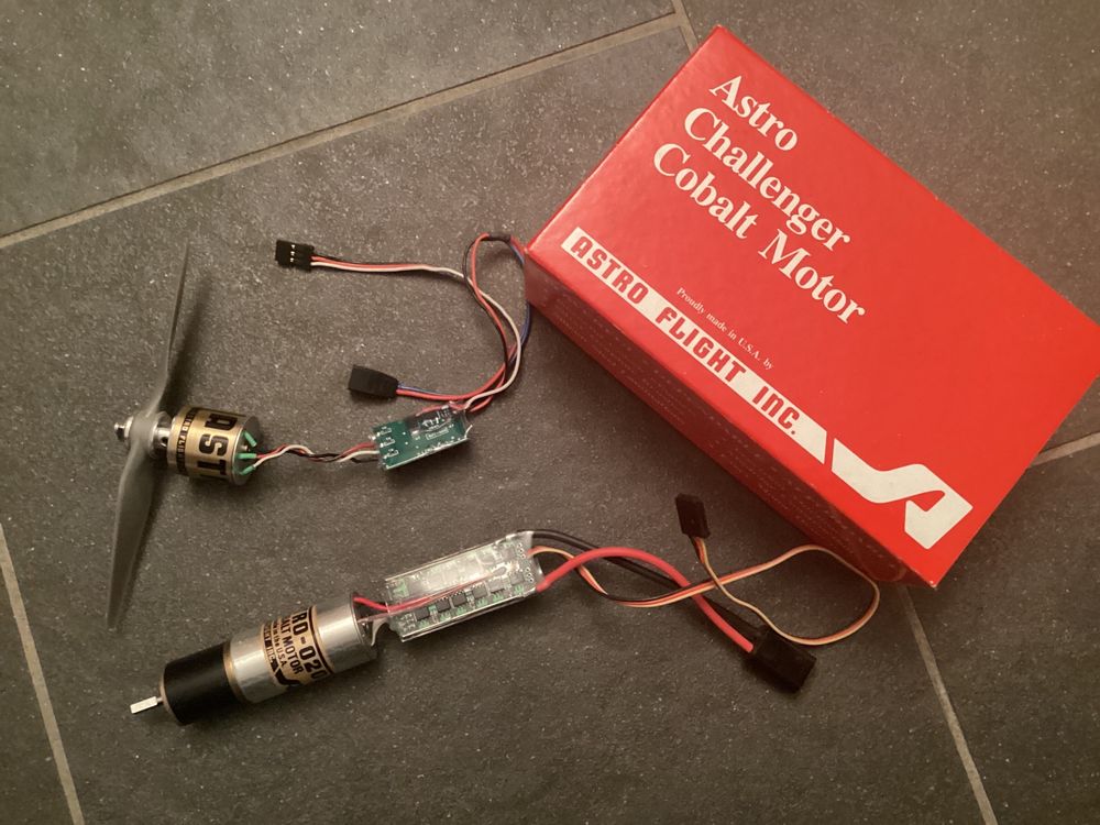2 Stk Astro Brushless Motoren mit Regler, Schalter Rarität (Neu (gemäss ...