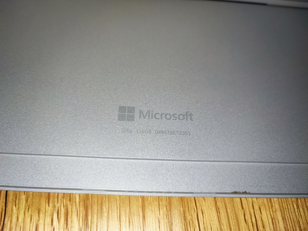 Microsoft Surface Pro (Model 1796) (Defekt) in Röschenz für CHF 42 ...