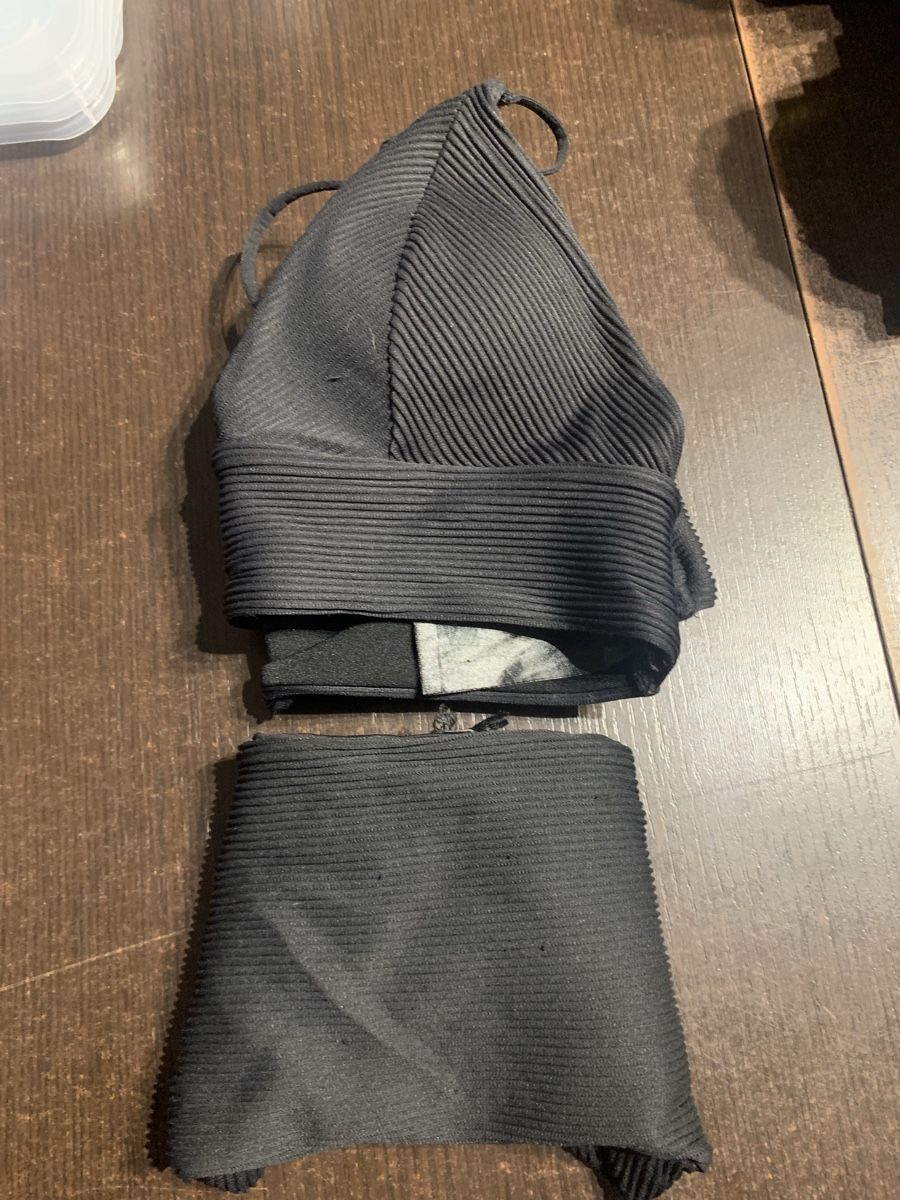 Bikini H&M taille 38 (D'occasion) à Domdidier pour CHF 5 – avec ...