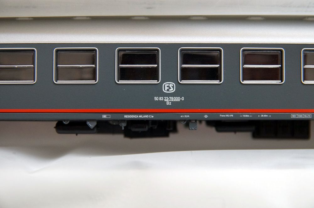 Rivarossi HR4001 - FS Italia Carrozza UIC X "Alta Velocita" | Kaufen ...