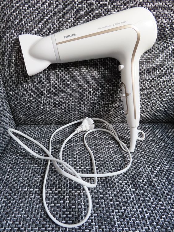 Philips Föhn 2200W (Gebraucht) in Zürich für CHF 11 – mit Lieferung auf ...