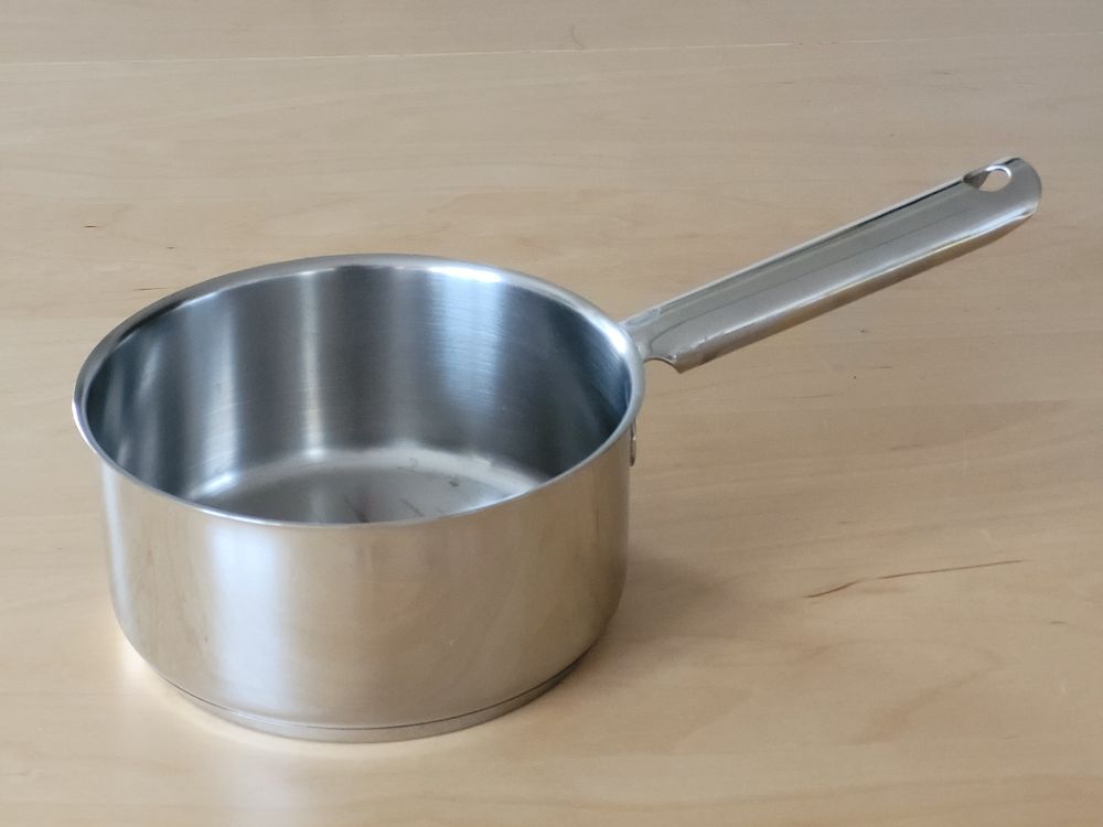 Stielpfanne Topf Pfanne (1.5 Liter, 16cm Durchmesser) SIGG (Gebraucht ...