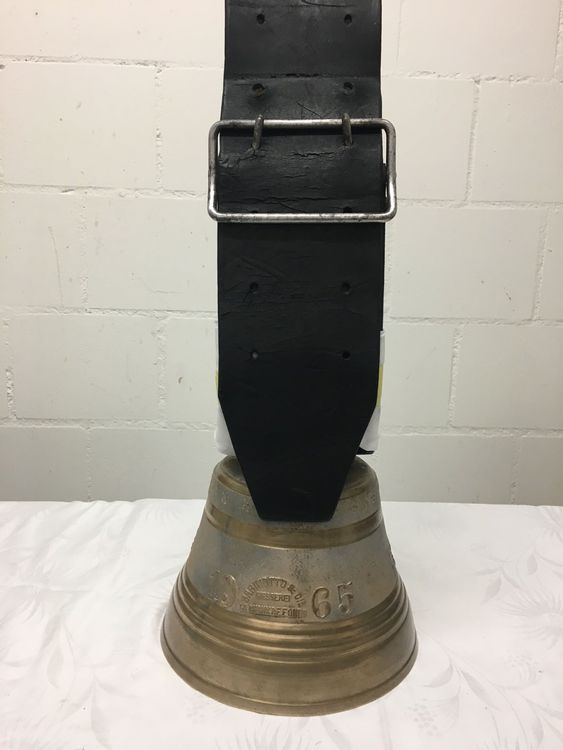 Glocke - Jahrgang 1965 (Gebraucht) in Breitenbach für CHF 112 – mit ...