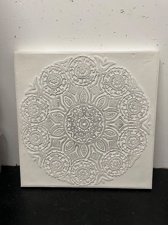 Weisses Bild mit Relief | Kaufen auf Ricardo