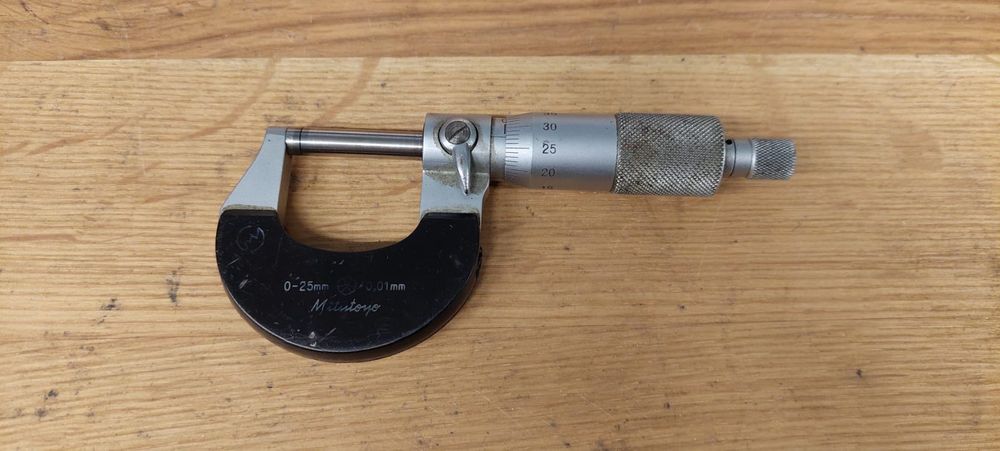 Micromètre Mitutoyo 0-25mm (Gebraucht) in Ste-Croix für CHF 30 – mit Lieferung auf Ricardo kaufen