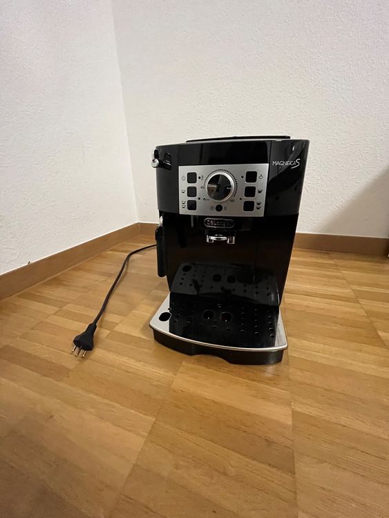 Kaffeemaschine DeLonghi Magnifica S | Kaufen auf Ricardo
