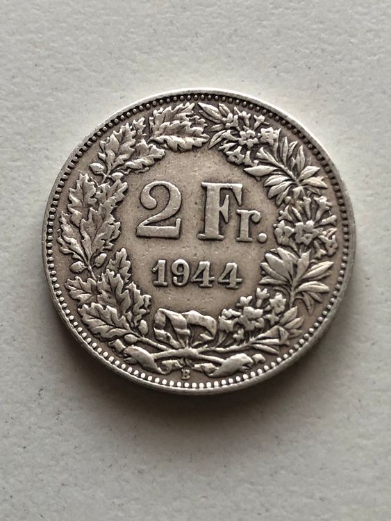 2 Fr. 1944 (Gebraucht) in Schötz für CHF 7.5 – mit Lieferung auf Ricardo kaufen