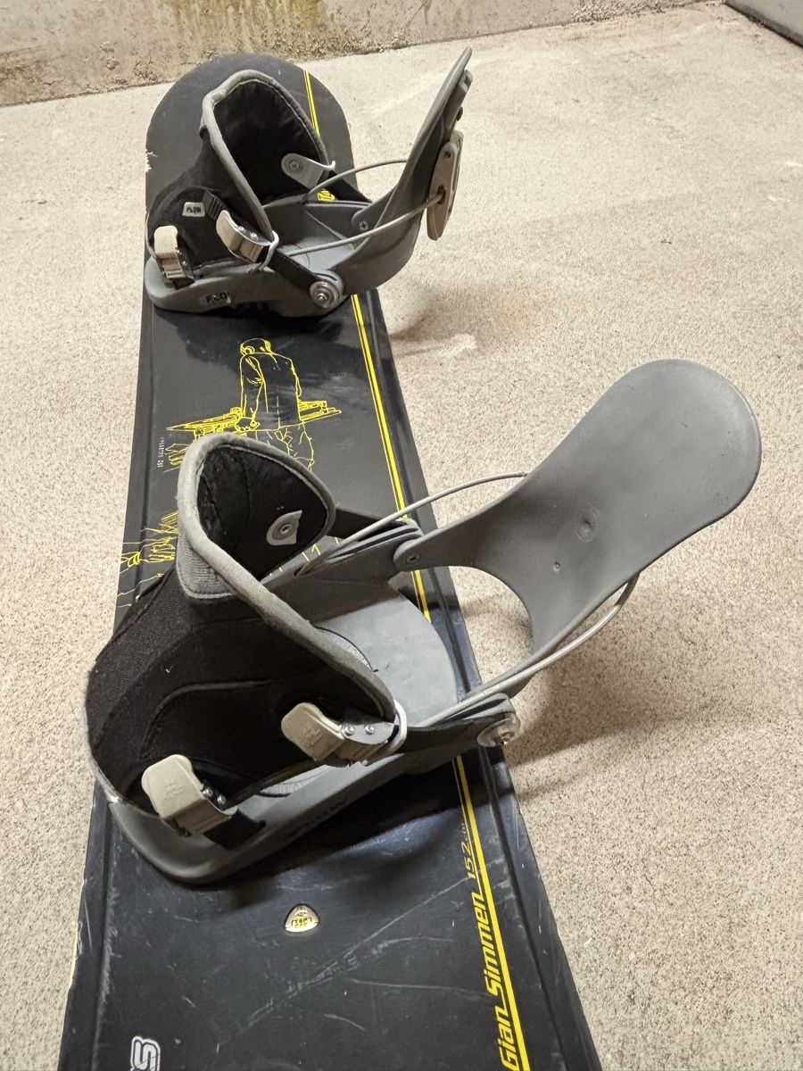 Santa Cruz Snowboard mit Flow Bindung, Gian Simmen Edition (Gebraucht ...