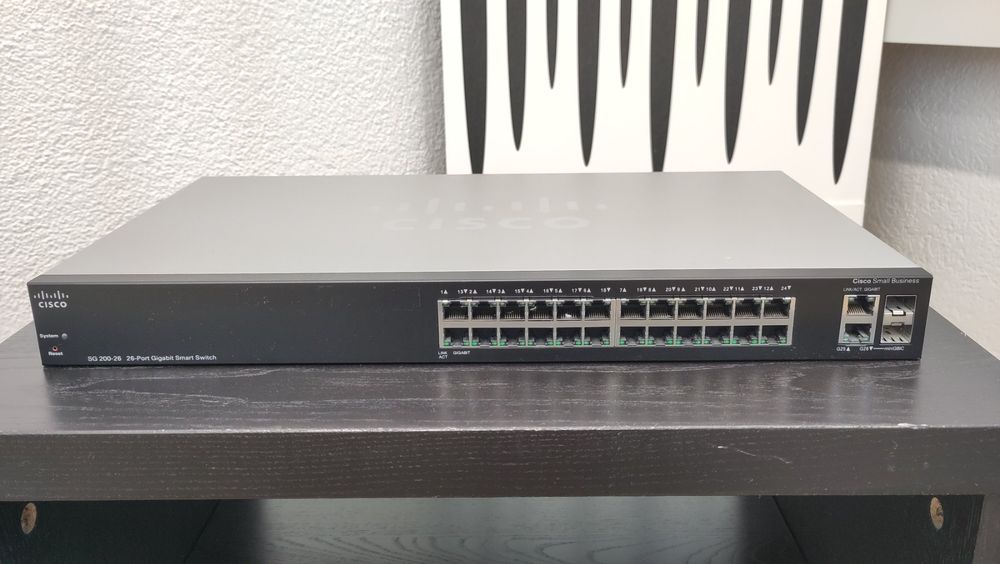 Gigabit Switch Cisco 26 Port SG 200-26 Smart-Managed (Gebraucht) in ...