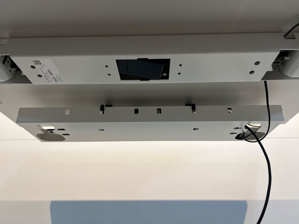 008 LISTA LO elektr. Sitz-/Stehtisch aus Liquidation (Gebraucht) in ...