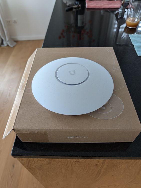 Ubiquiti UniFi AP AC-PRO mit Originalverpackung (Gebraucht) in ...