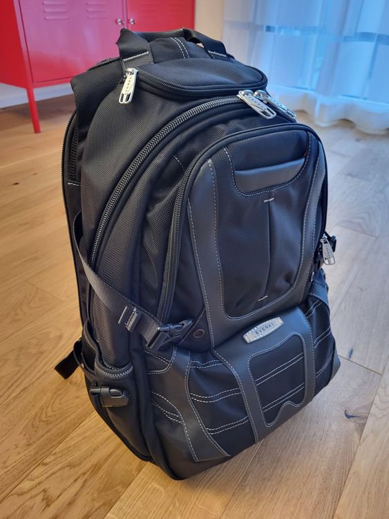 EVERKI Concept 2 17.3 Zoll Laptop Rucksack (Gebraucht) in ...