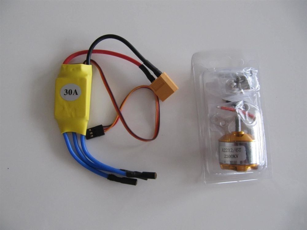 Speed Controller 30A + Motor 2200KV#MS3 (Neu und originalverpackt) in ...