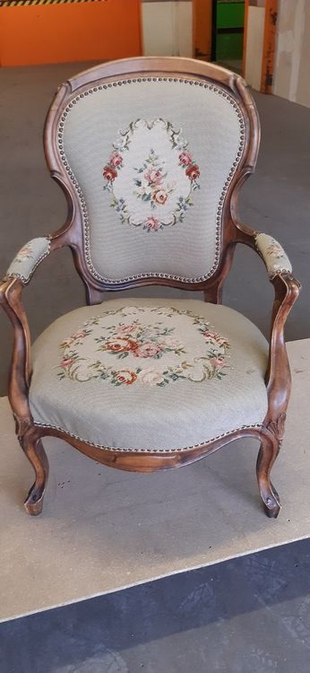 Antik Gobelin Sessel (Gebraucht) in Füllinsdorf für CHF 40 – nur Abholung auf Ricardo kaufen