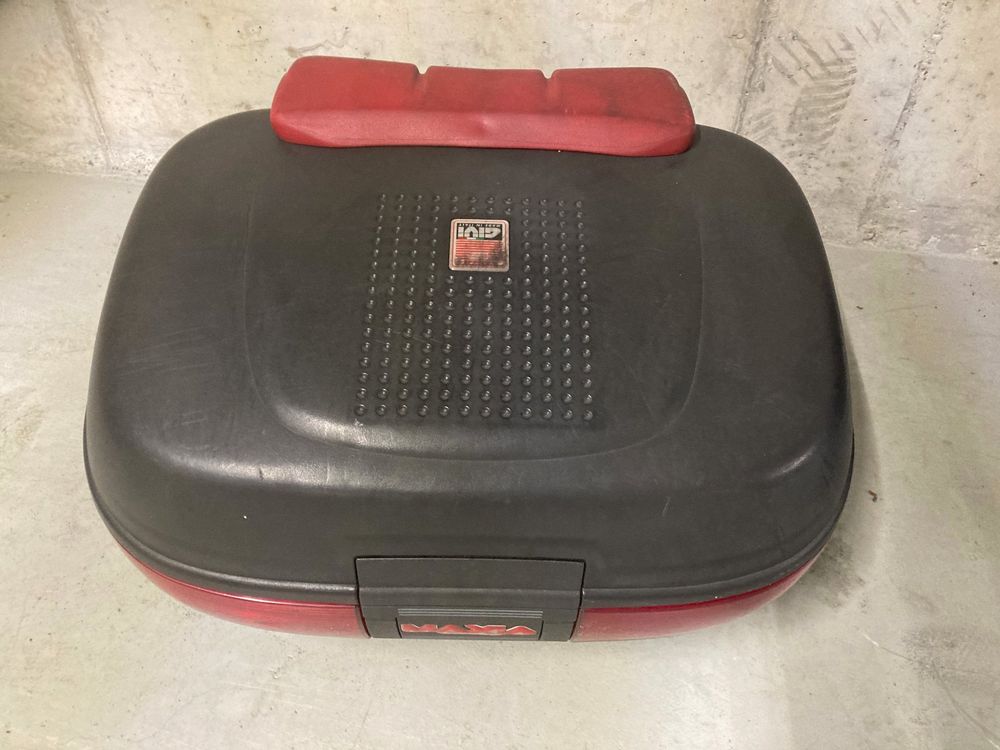 Givi Maxia 58 Lt + BMW R1200 GS Topcase Halterung (Gebraucht) in Melano für CHF 30 – nur ...