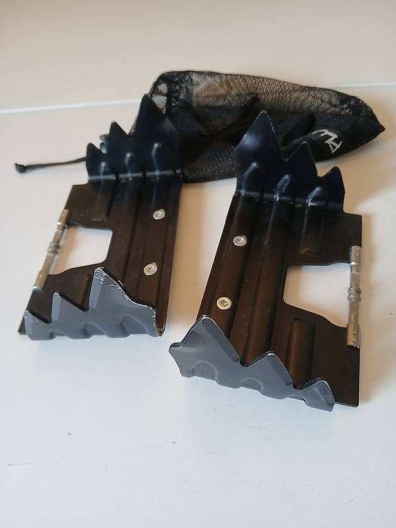 PLUM Splitboard Harscheisen SKSPLIT 145 cm (Gebraucht) in Davos Platz ...