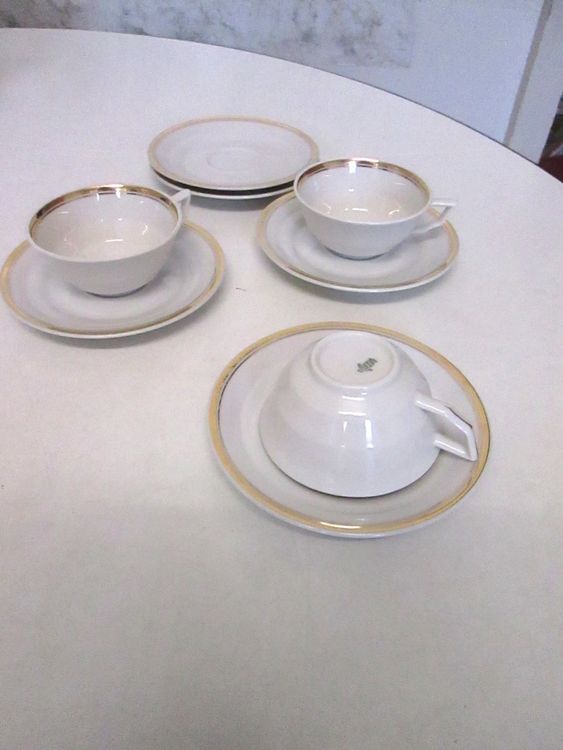 3 Langenthal-Tassen + 5 Untertassen (Gebraucht) in Sementina für CHF 15 – mit Lieferung auf ...