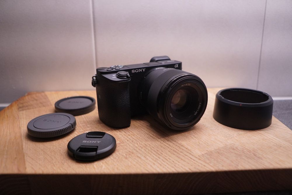 Sony Alpha 6500 + Sony FE 1.8/50 (Gebraucht) in Burg im Leimental für CHF 680 – mit Lieferung ...