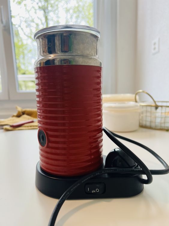 Nespresso Aeroccino 3 Mousseur de Lait Rouge - Parfait! (D'occasion) à ...