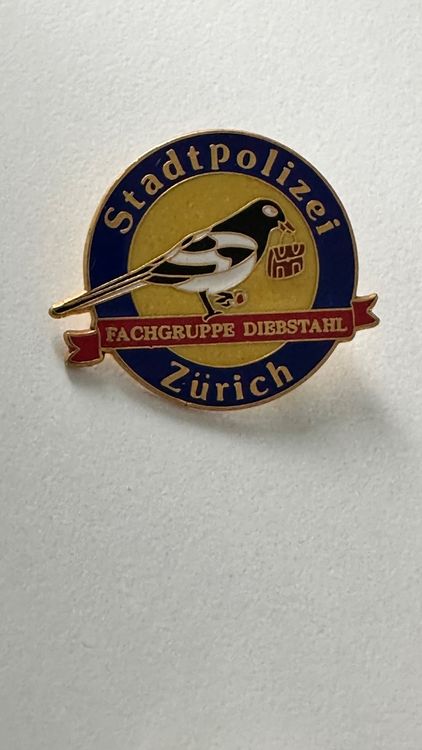 Stadtpolizei / Polizei Zürich Pin (Gebraucht) in Gutenswil für CHF 7 – mit Lieferung auf Ricardo ...