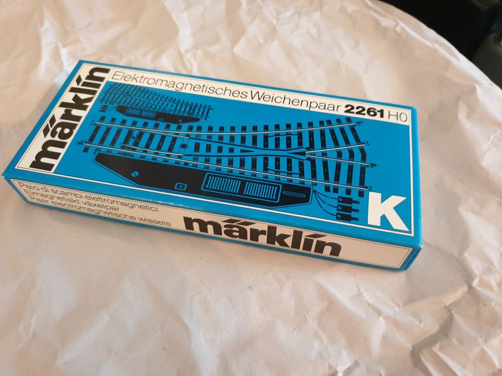 Märklin 2261 K-Gleis Elektromagn. Weichenpaar mit OVP (2) (Neu und originalverpackt) in Sissach ...