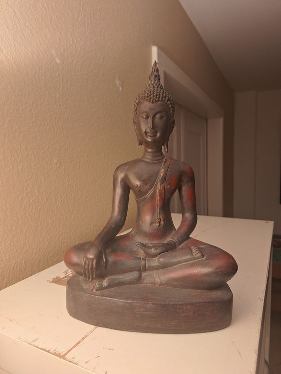 Antique Wood Buddha Statue Meditating Figurine (Gebraucht) in Zürich für CHF 5 – nur Abholung ...