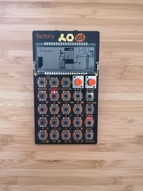Teenage Engineering Pocket Operator OP16 (Gebraucht) in Birsfelden für ...