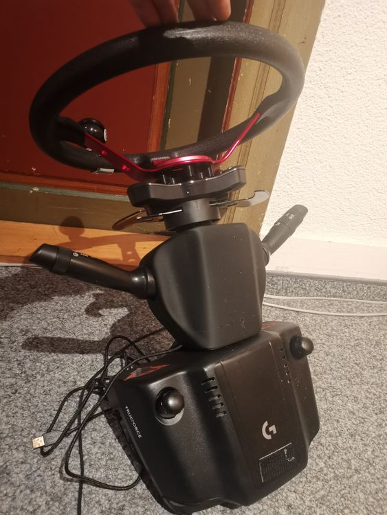 Komplette Sim Rennaustattung!! (Gebraucht) in Altnau für CHF 250 – mit Lieferung auf Ricardo kaufen