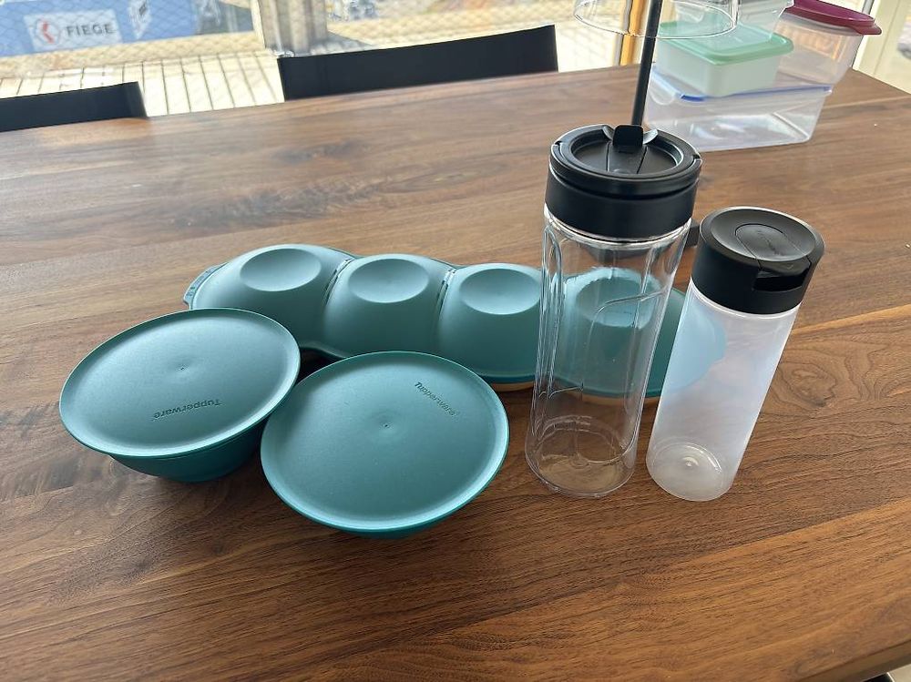 Neuwertiges Tupperware Set (Neu (gemäss Beschreibung)) in Münchenstein ...