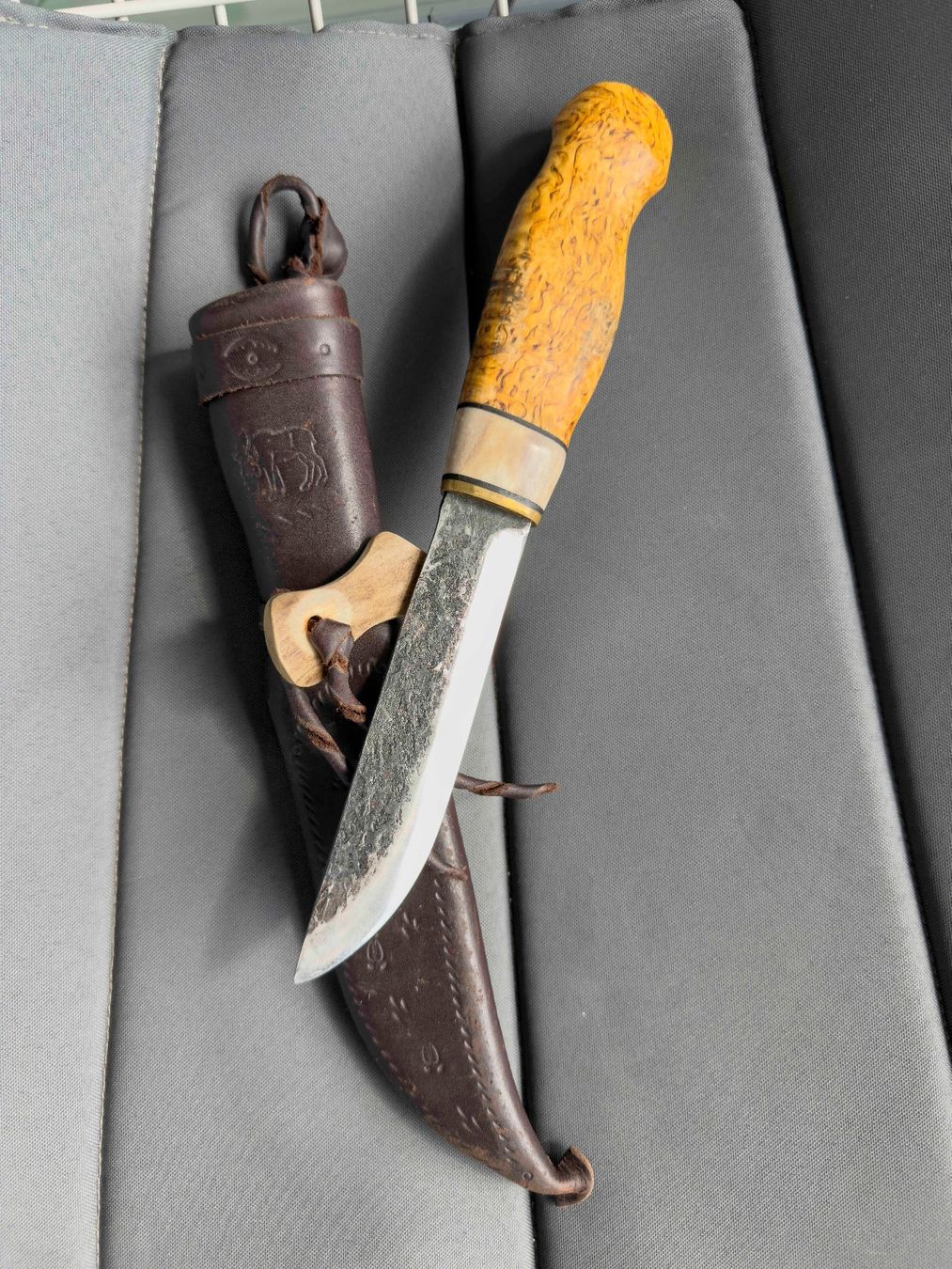 Nordisches Bushcraft-Messer mit Maserbirke & Hirschhorn (Gebraucht) in ...