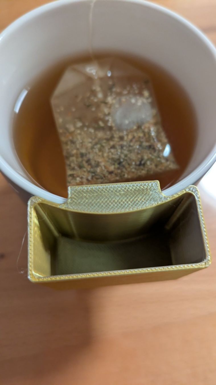 Teebeutelhalter für den Gebrauch vor und nach dem Gebrauch (Gebraucht ...