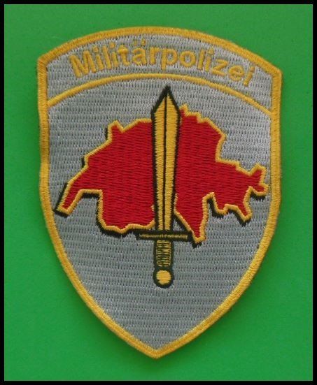 Militärpolizei (Gebraucht) in Zwillikon für CHF 5 – mit Lieferung auf ...