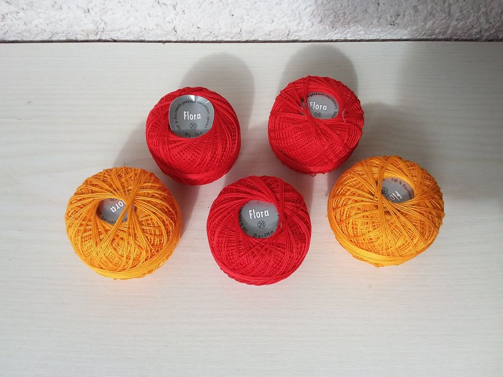 5 Knäuel Flora 20 Baumwolle Garn gekämmt rot orange (Gebraucht) in ...
