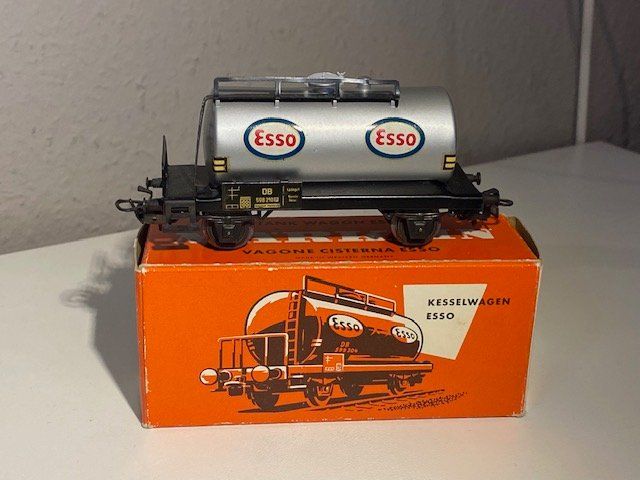 Märklin 4501 Esso Kesselwagen (Gebraucht) in Aarau für CHF 29 – mit ...