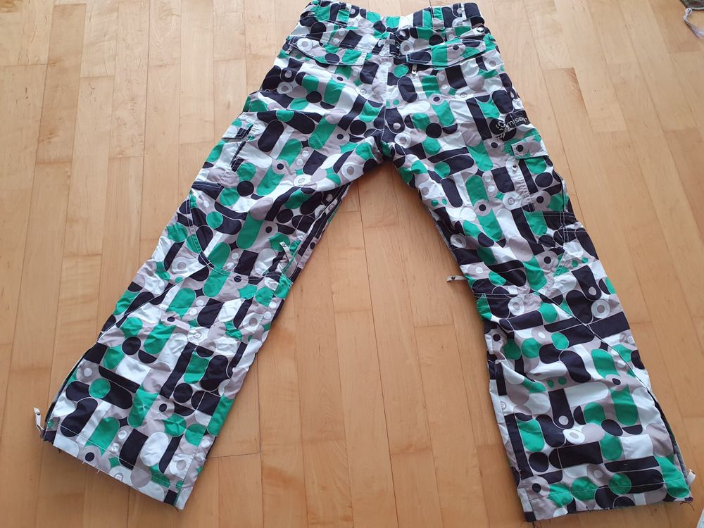 Skihose Belowzero Junge M (Gebraucht) in Oberglatt ZH für CHF 15 – mit Lieferung auf Ricardo kaufen