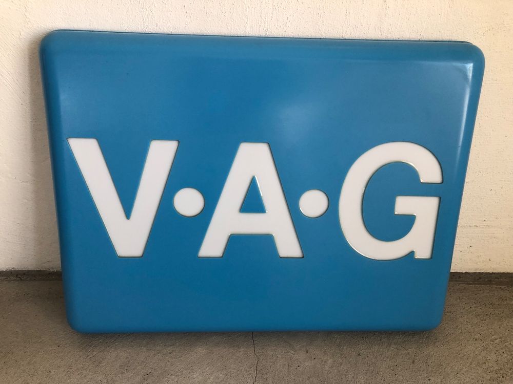 VAG Schild (Gebraucht) in Pfaffnau für CHF 150 – nur Abholung auf ...
