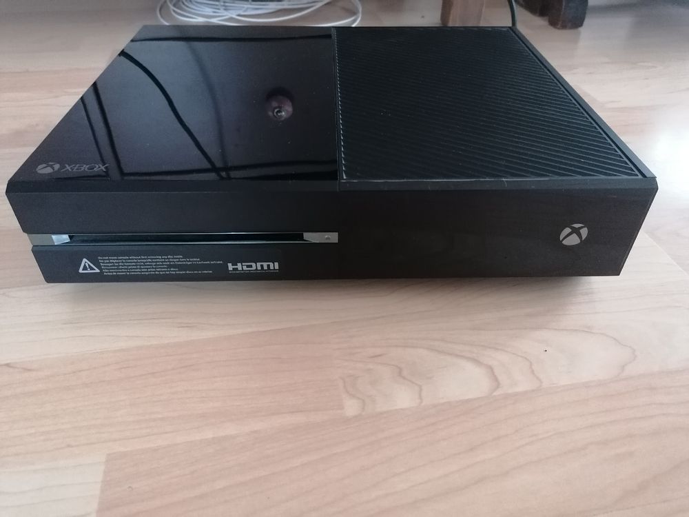 Microsoft Xbox One Konsole (Gebraucht) in Schaffhausen für CHF 51 – mit Lieferung auf Ricardo kaufen