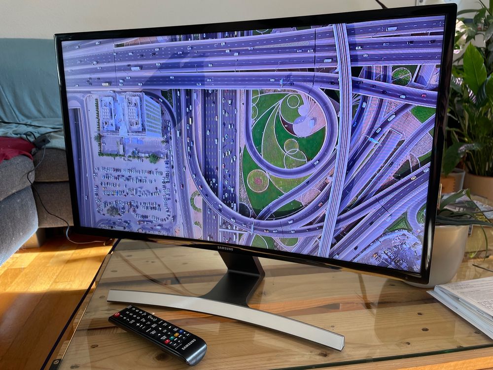 27" Samsung Curved TV / Monitor Full-HD (T27D590CW) | Kaufen auf Ricardo