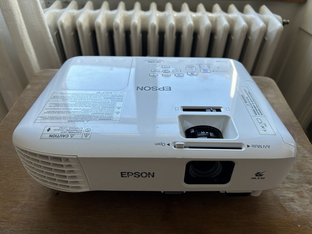 Beamer (Epson) | Kaufen auf Ricardo